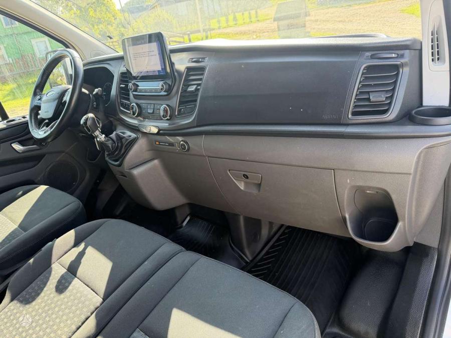 Balts Ford Transit Custom 2020 Skaudvilė, ar dzinēja tilpumu 2.00 L un nobraukumu 138 tūkst. km par 9900 €, foto 13 vietnē AUTOMOTO.COM.LV