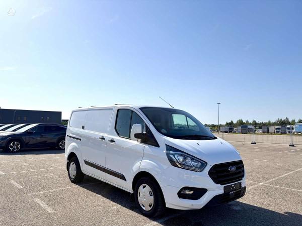 Ford Transit Custom 2020 in Vilnius on AUTOMOTO.COM.LV White Ford Transit Custom 2020 in Vilnius, with an engine capacity of 2.00 L and mileage of 89 thousand km for 14900 €, photo 4 on AUTOMOTO.COM.LV