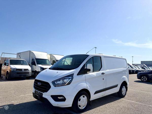 Ford Transit Custom 2020 in Vilnius on AUTOMOTO.COM.LV White Ford Transit Custom 2020 in Vilnius, with an engine capacity of 2.00 L and mileage of 89 thousand km for 14900 €, photo 5 on AUTOMOTO.COM.LV
