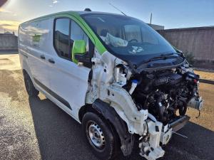 White Ford Transit Custom 2021 in Mazeikiai, with an engine capacity of 2.00 L and mileage of 118 thousand km for 3150 €, photo 3 on AUTOMOTO.COM.LV