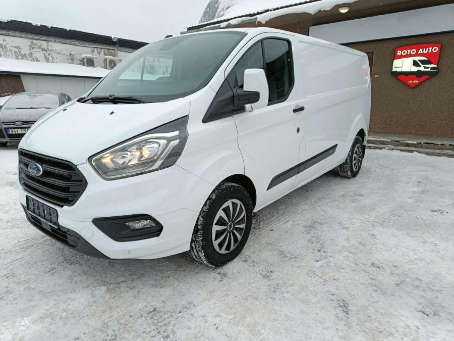 White Ford Transit Custom 2021 in Tallinn, with an engine capacity of 2.00 L and mileage of 146 thousand km for 15600 €, photo 1 on AUTOMOTO.COM.LV