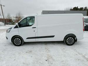 White Ford Transit Custom 2021 in Tallinn, with an engine capacity of 2.00 L and mileage of 146 thousand km for 15600 €, photo 6 on AUTOMOTO.COM.LV