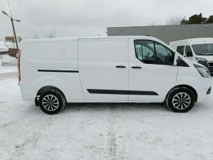 White Ford Transit Custom 2021 in Tallinn, with an engine capacity of 2.00 L and mileage of 146 thousand km for 15600 €, photo 7 on AUTOMOTO.COM.LV