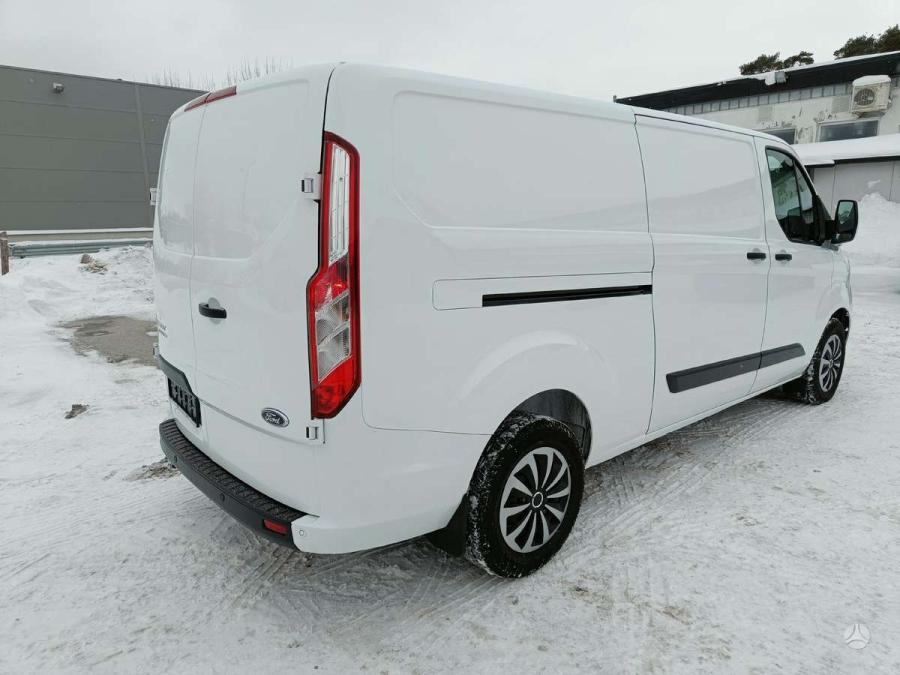 White Ford Transit Custom 2021 in Tallinn, with an engine capacity of 2.00 L and mileage of 146 thousand km for 15600 €, photo 12 on AUTOMOTO.COM.LV