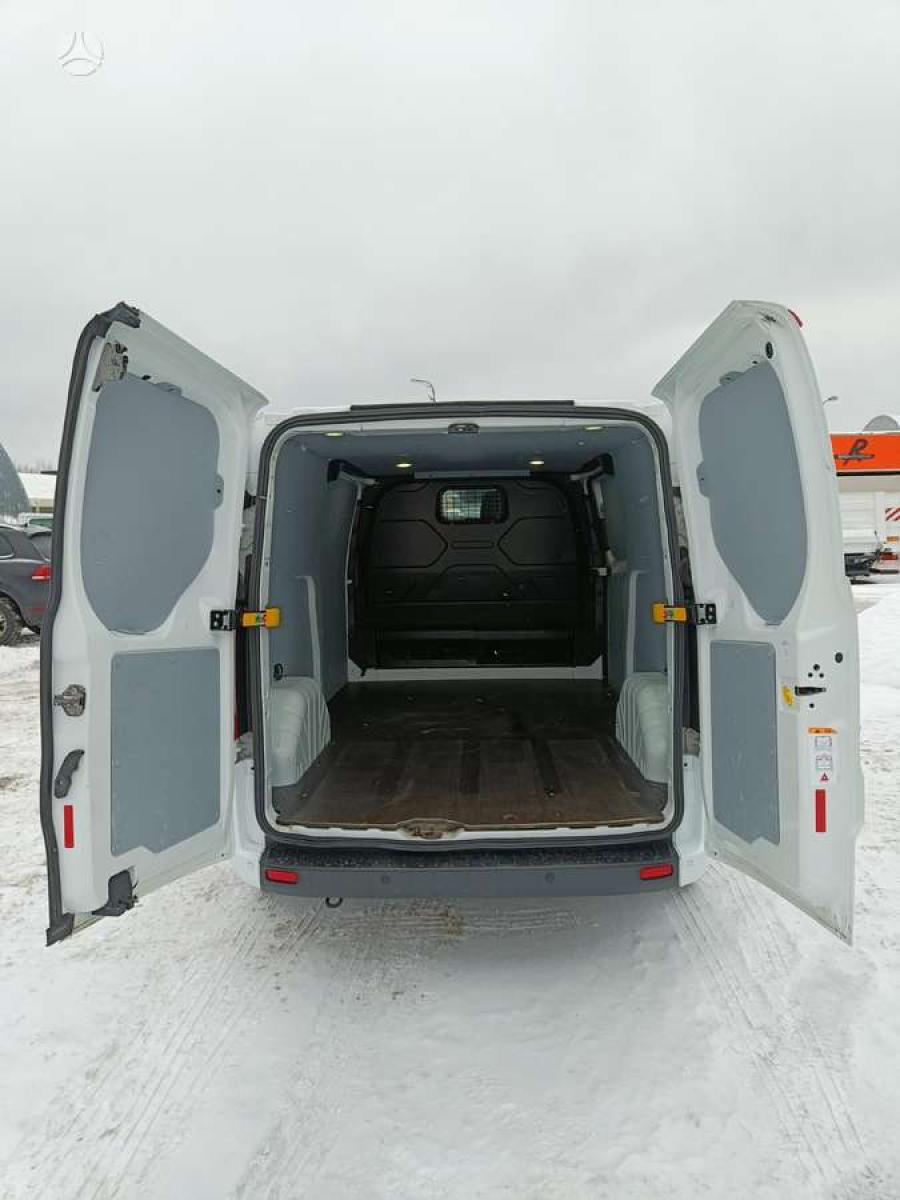 White Ford Transit Custom 2021 in Tallinn, with an engine capacity of 2.00 L and mileage of 146 thousand km for 15600 €, photo 14 on AUTOMOTO.COM.LV