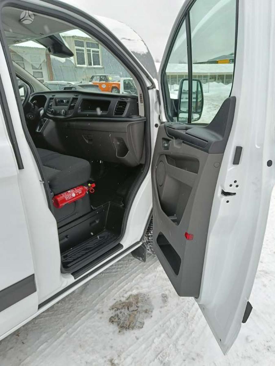 White Ford Transit Custom 2021 in Tallinn, with an engine capacity of 2.00 L and mileage of 146 thousand km for 15600 €, photo 21 on AUTOMOTO.COM.LV