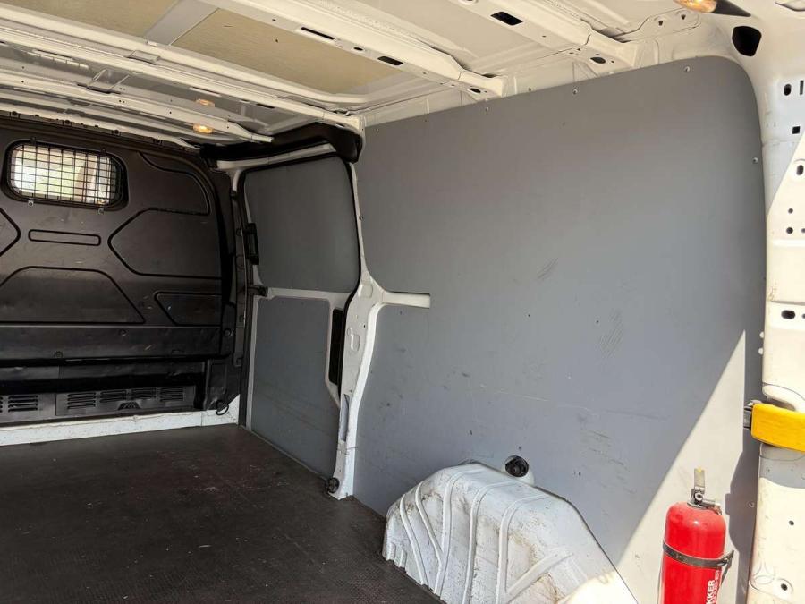 Balts Ford Transit Custom 2021 Viļņa, ar dzinēja tilpumu 2.00 L un nobraukumu 208 tūkst. km par 12900 €, foto 14 vietnē AUTOMOTO.COM.LV