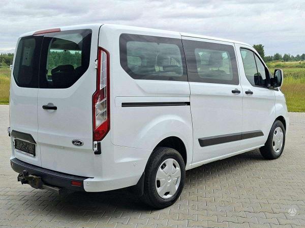 White Ford Transit Custom 2021 in Siauliai, with an engine capacity of 2.00 L and mileage of 175 thousand km for 18950 €, photo 1 on AUTOMOTO.COM.LV
