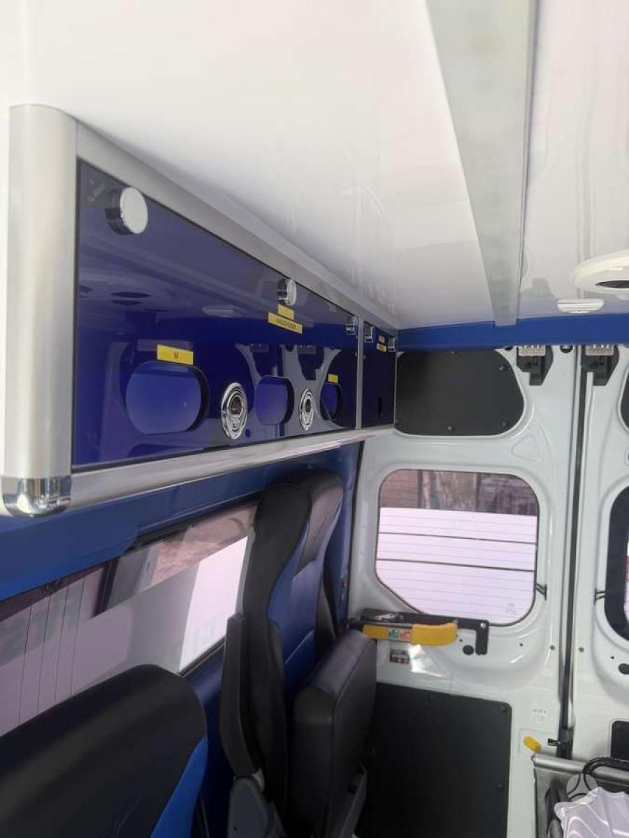 Balts Ford Transit Custom 2021 Palanga, ar dzinēja tilpumu 2.00 L un nobraukumu 295 tūkst. km par 12500 €, foto 15 vietnē AUTOMOTO.COM.LV
