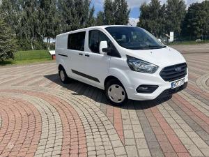 White Ford Transit Custom 2021 in Silute, with an engine capacity of 2.00 L and mileage of 153 thousand km for 14990 €, photo 3 on AUTOMOTO.COM.LV