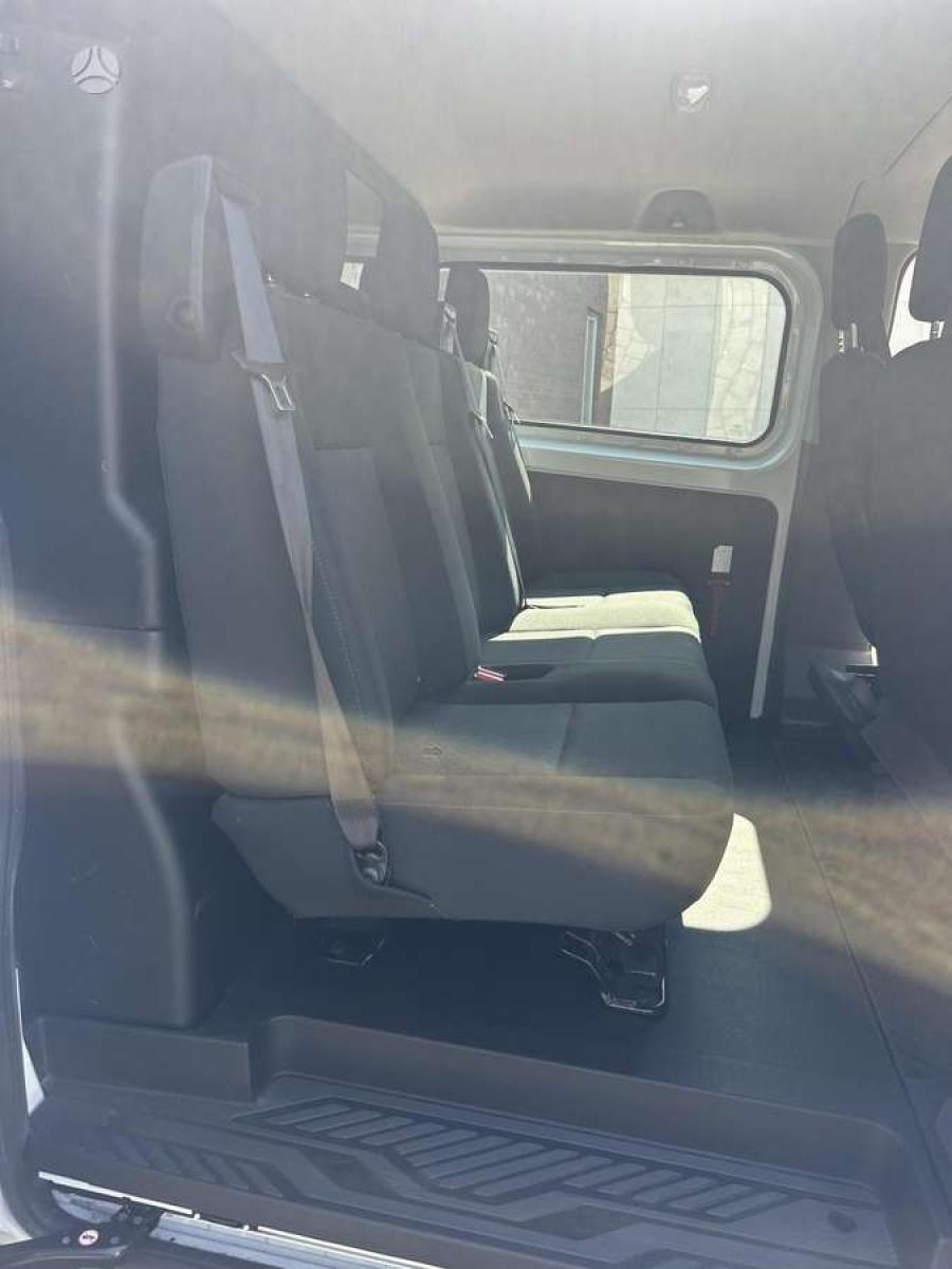 White Ford Transit Custom 2021 in Silute, with an engine capacity of 2.00 L and mileage of 153 thousand km for 14990 €, photo 9 on AUTOMOTO.COM.LV