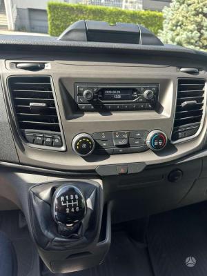 White Ford Transit Custom 2021 in Silute, with an engine capacity of 2.00 L and mileage of 153 thousand km for 14990 €, photo 14 on AUTOMOTO.COM.LV