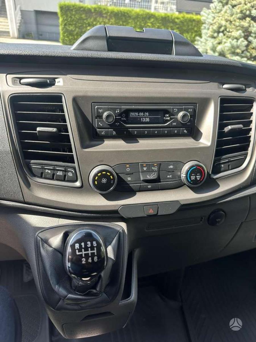White Ford Transit Custom 2021 in Silute, with an engine capacity of 2.00 L and mileage of 153 thousand km for 14990 €, photo 14 on AUTOMOTO.COM.LV