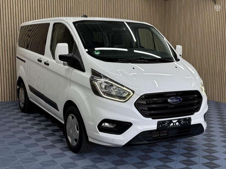Balts Ford Transit Custom 2021 Marijampole, ar dzinēja tilpumu 2.00 L un nobraukumu 158 tūkst. km par 15500 €, foto 1 vietnē AUTOMOTO.COM.LV
