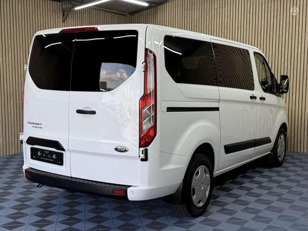 Ford Transit Custom 2021 Marijampole vietnē Balts Ford Transit Custom 2021 Marijampole, ar dzinēja tilpumu 2.00 L un nobraukumu 158 tūkst. km par 15500 €, foto 8 vietnē AUTOMOTO.COM.LV
