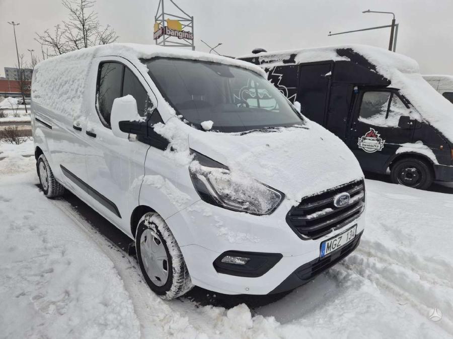 Balts Ford Transit Custom 2022 Viļņa, ar dzinēja tilpumu 2.00 L un nobraukumu 182 tūkst. km par 13900 €, foto 3 vietnē AUTOMOTO.COM.LV
