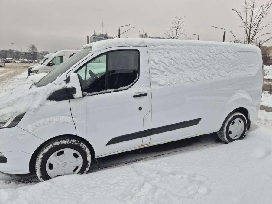 Balts Ford Transit Custom 2022 Viļņa, ar dzinēja tilpumu 2.00 L un nobraukumu 182 tūkst. km par 13900 €, foto 7 vietnē AUTOMOTO.COM.LV