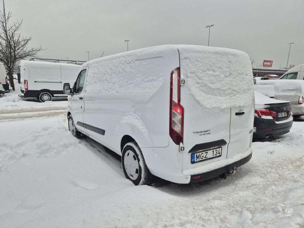 Balts Ford Transit Custom 2022 Viļņa, ar dzinēja tilpumu 2.00 L un nobraukumu 182 tūkst. km par 13900 €, foto 8 vietnē AUTOMOTO.COM.LV