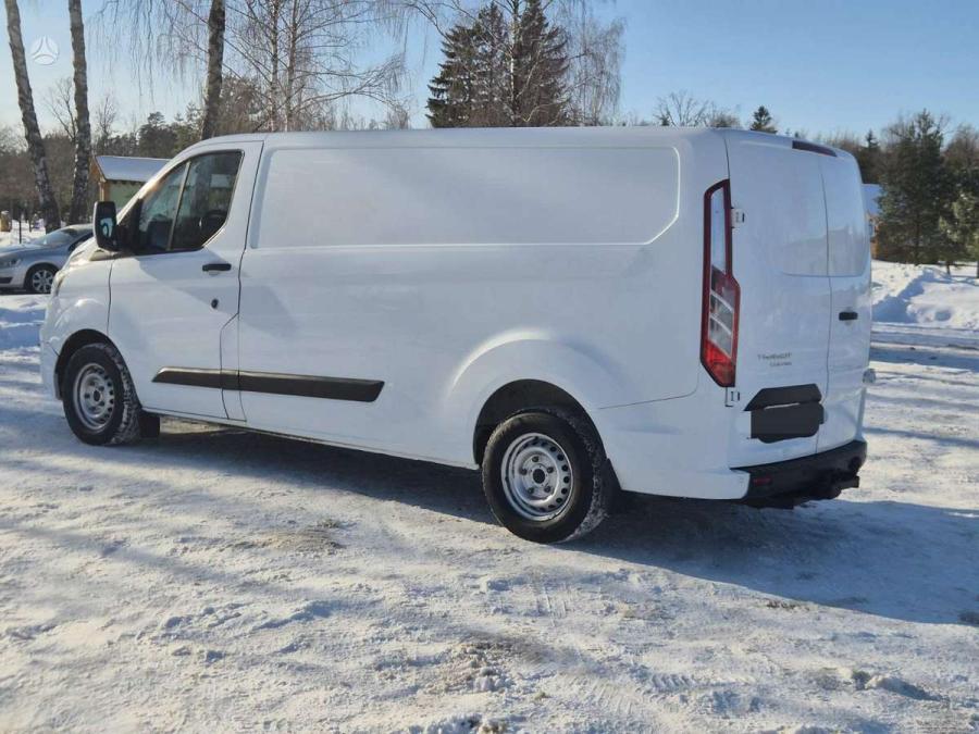 Balts Ford Transit Custom 2022 Tauragė, ar dzinēja tilpumu 2.00 L un nobraukumu 261 tūkst. km par 10400 €, foto 2 vietnē AUTOMOTO.COM.LV