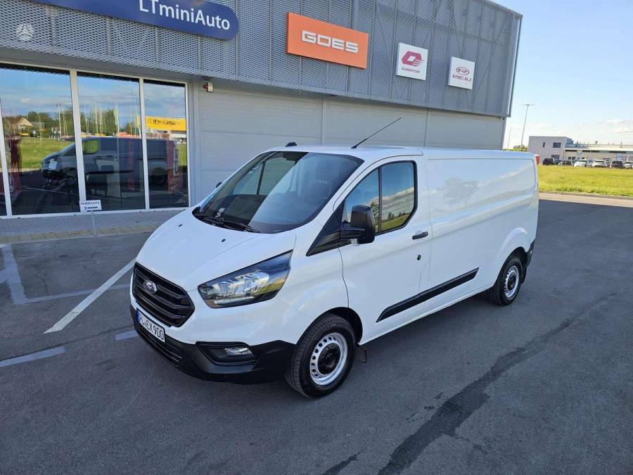 White Ford Transit Custom 2022 in Marijampole, with an engine capacity of 2.00 L and mileage of 205 thousand km for 10300 €, photo 5 on AUTOMOTO.COM.LV
