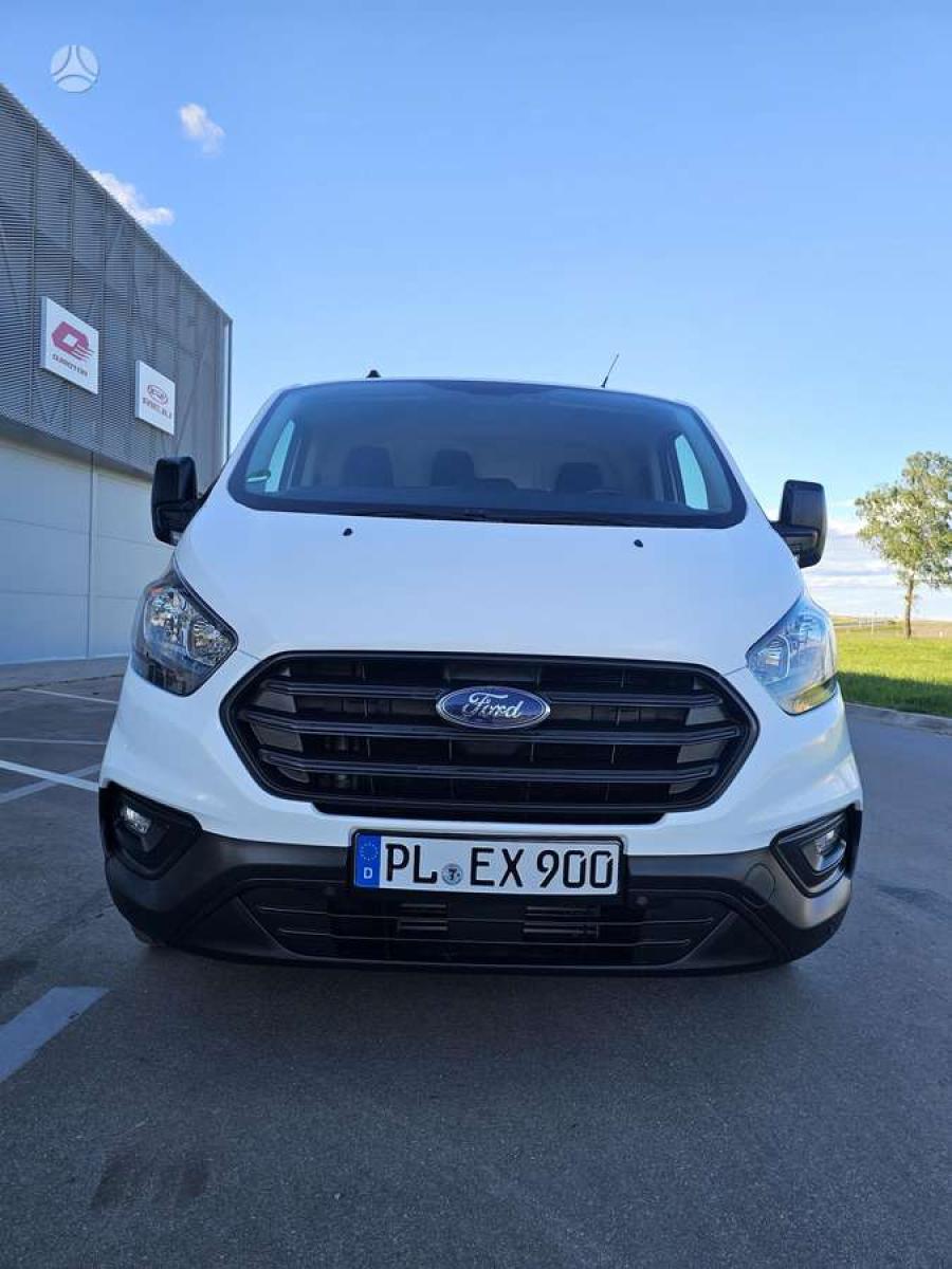 White Ford Transit Custom 2022 in Marijampole, with an engine capacity of 2.00 L and mileage of 205 thousand km for 10300 €, photo 13 on AUTOMOTO.COM.LV