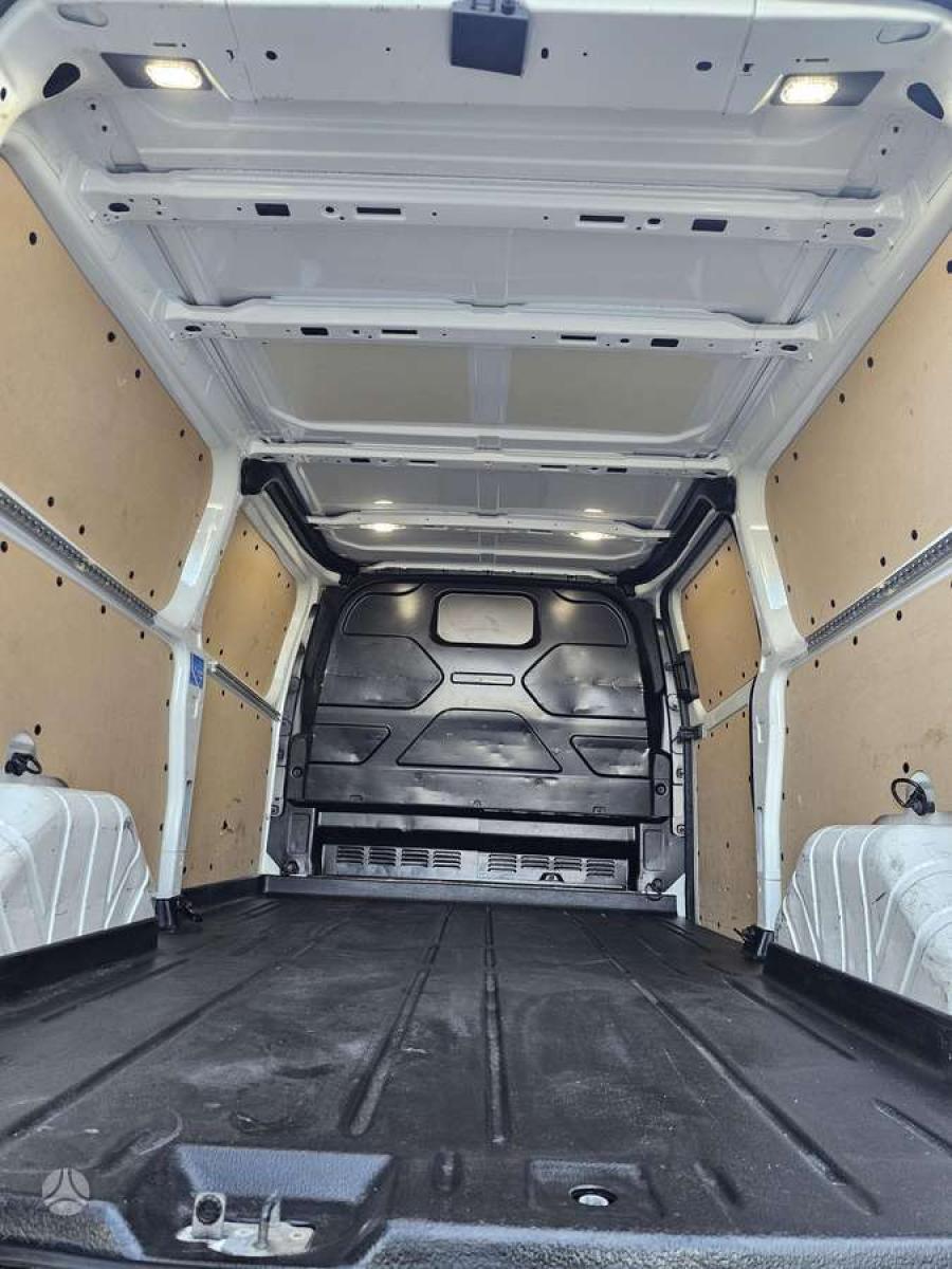 White Ford Transit Custom 2022 in Marijampole, with an engine capacity of 2.00 L and mileage of 205 thousand km for 10300 €, photo 17 on AUTOMOTO.COM.LV