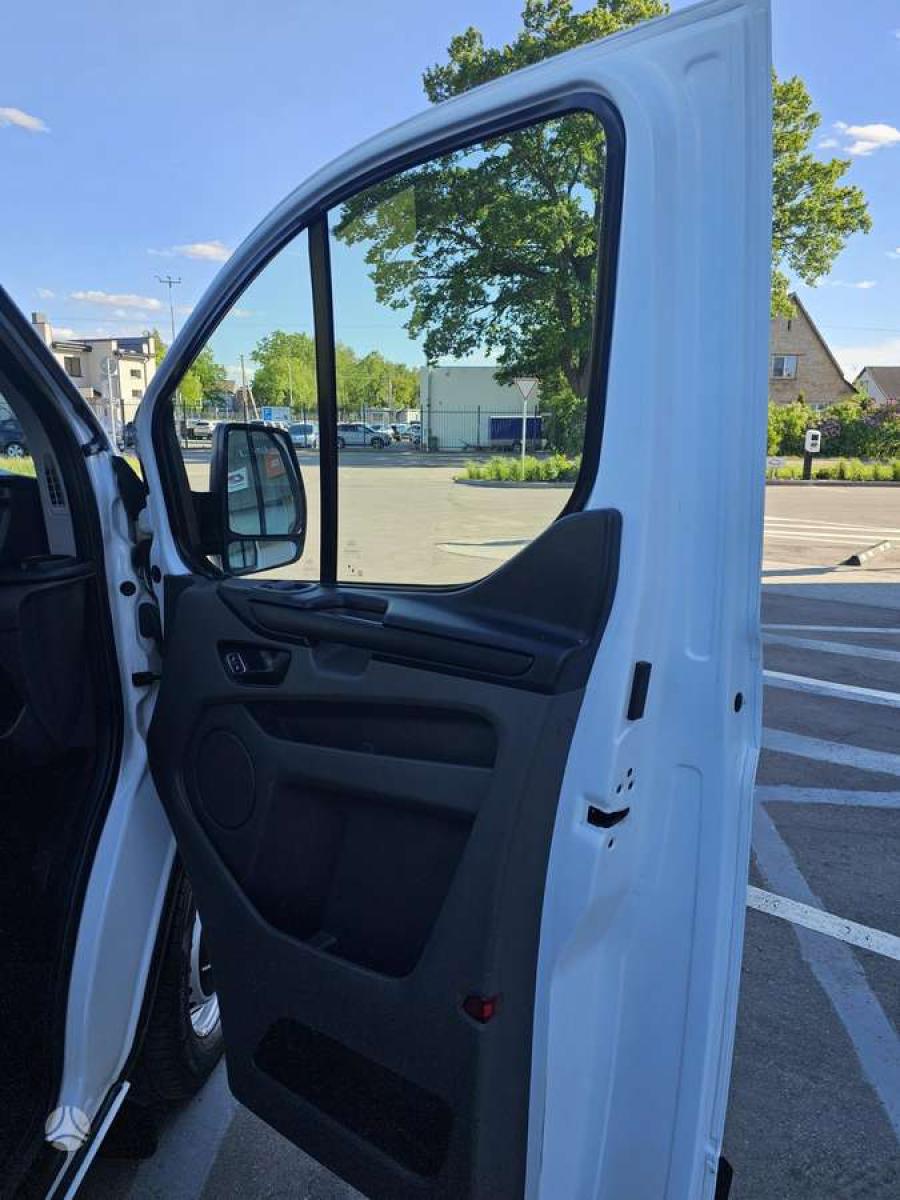 White Ford Transit Custom 2022 in Marijampole, with an engine capacity of 2.00 L and mileage of 205 thousand km for 10300 €, photo 18 on AUTOMOTO.COM.LV