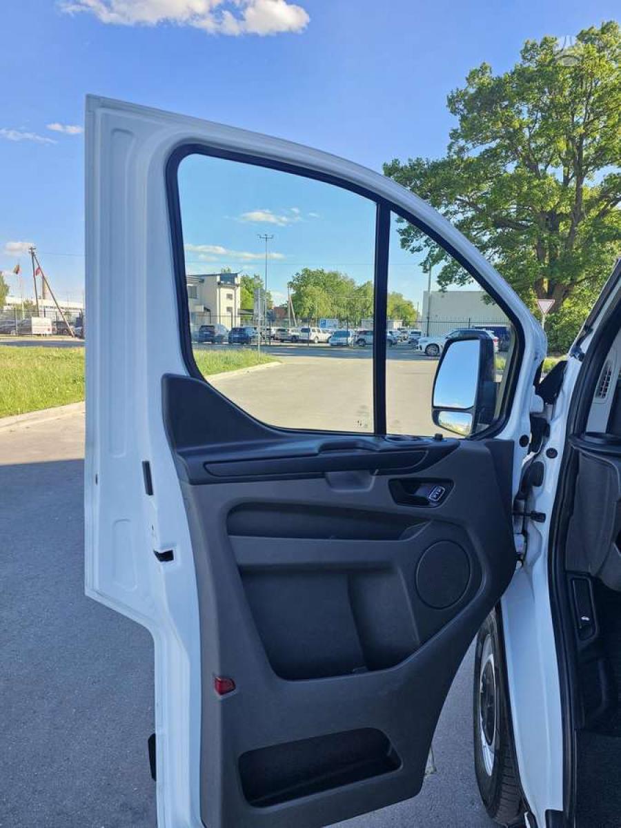 White Ford Transit Custom 2022 in Marijampole, with an engine capacity of 2.00 L and mileage of 205 thousand km for 10300 €, photo 19 on AUTOMOTO.COM.LV