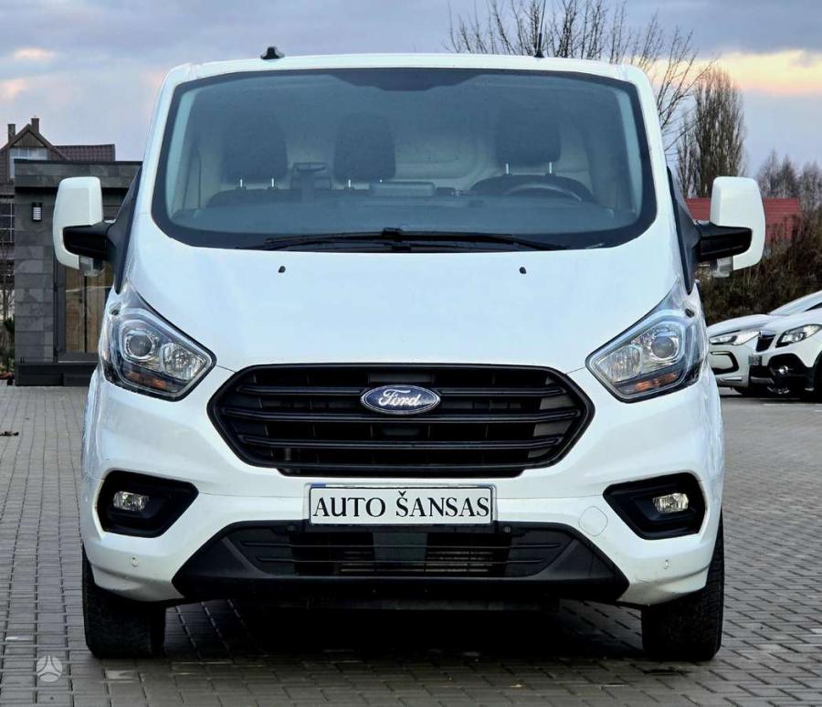 White Ford Transit Custom 2023 in Taurage, with an engine capacity of 2.00 L and mileage of 228 thousand km for 11200 €, photo 1 on AUTOMOTO.COM.LV