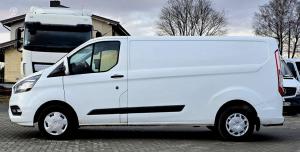 White Ford Transit Custom 2023 in Taurage, with an engine capacity of 2.00 L and mileage of 228 thousand km for 11200 €, photo 5 on AUTOMOTO.COM.LV