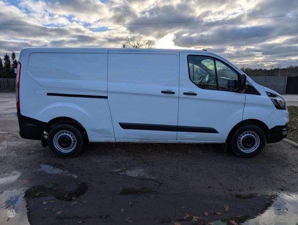 Balts Ford Transit Custom 2023 Panevēža, ar dzinēja tilpumu 2.00 L un nobraukumu 113 tūkst. km par 12900 €, foto 7 vietnē AUTOMOTO.COM.LV