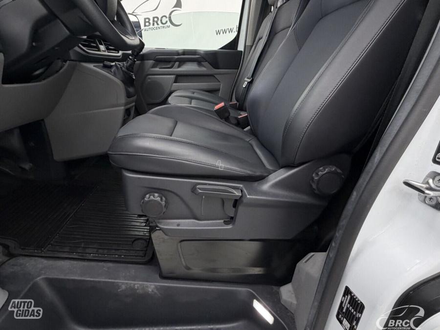 Balts Ford Transit Custom 2024 Avižieniai, ar dzinēja tilpumu 2.00 L un nobraukumu 27 tūkst. km par 30900 €, foto 24 vietnē AUTOMOTO.COM.LV