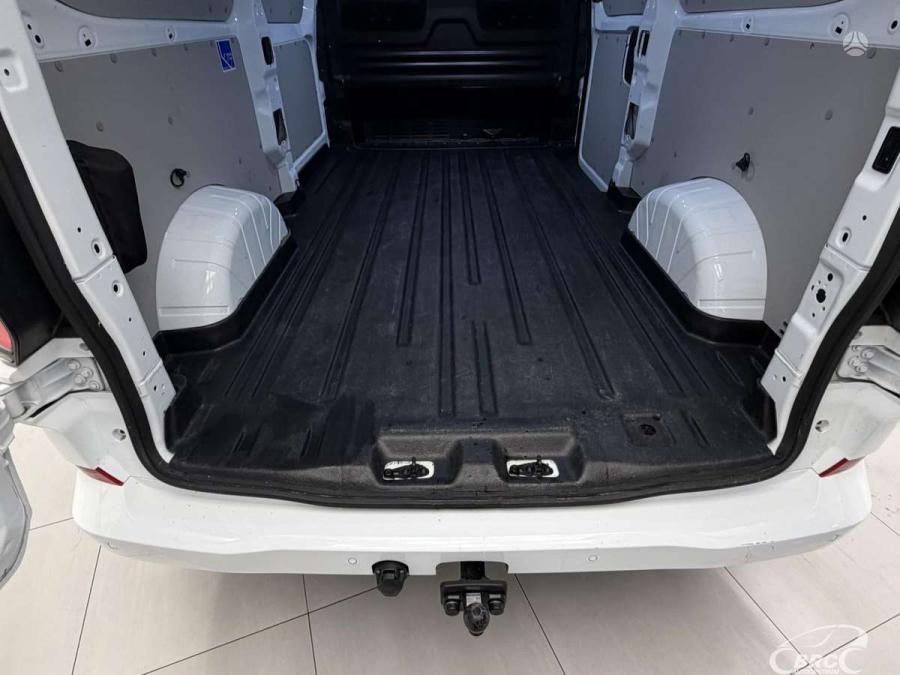 Balts Ford Transit Custom 2024 Viļņa, ar dzinēja tilpumu 2.00 L un nobraukumu 27 tūkst. km par 27900 €, foto 18 vietnē AUTOMOTO.COM.LV