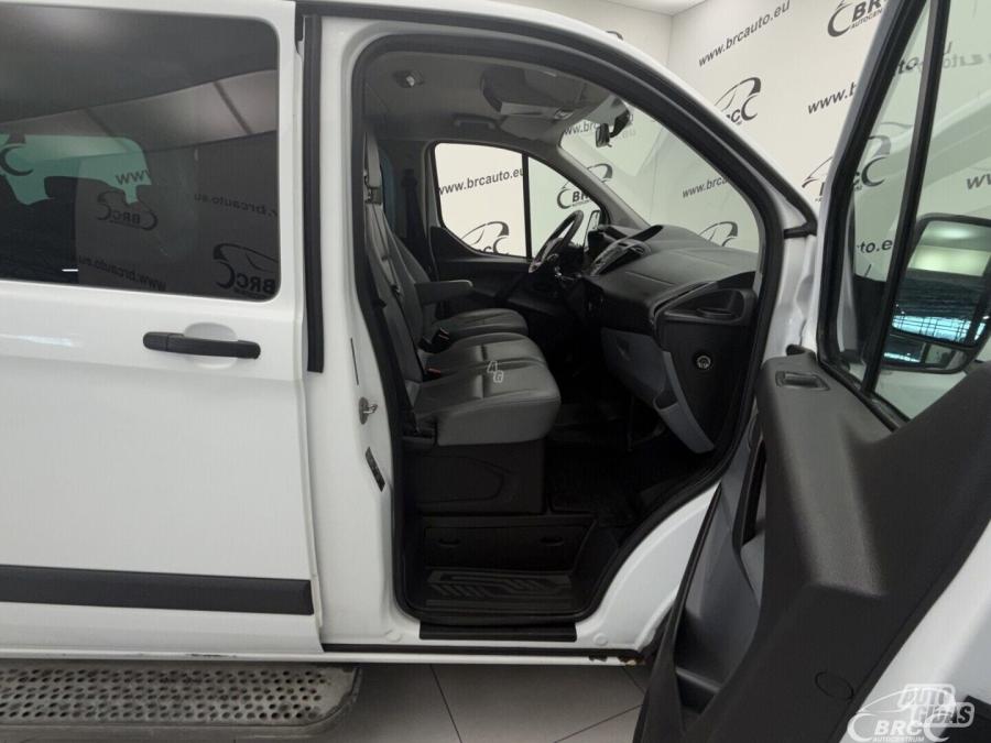Balts Ford Transit Custom 2014 Avižieniai, ar dzinēja tilpumu 2.20 L un nobraukumu 275 tūkst. km par 6000 €, foto 4 vietnē AUTOMOTO.COM.LV