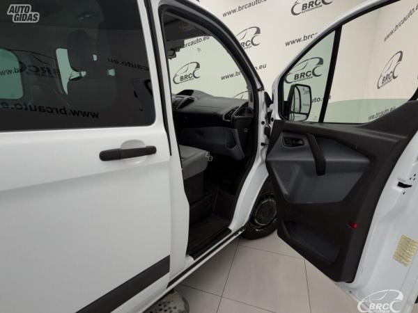 White Ford Transit Custom 2014 in Avizieniai, with an engine capacity of 2.20 L and mileage of 275 thousand km for 6000 €, photo 7 on AUTOMOTO.COM.LV
