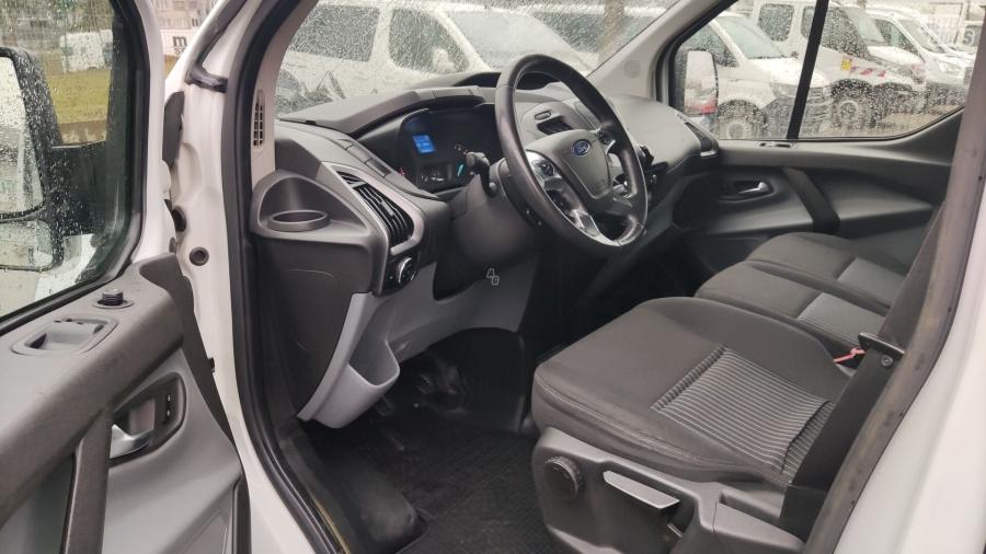 Balts Ford Transit Custom 2015 Klaipėda, ar dzinēja tilpumu 2.20 L un nobraukumu 170 tūkst. km par 11990 €, foto 14 vietnē AUTOMOTO.COM.LV