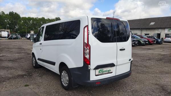 White Ford Transit Custom 2015 in Klaipeda, with an engine capacity of 2.20 L and mileage of 170 thousand km for 11990 €, photo 10 on AUTOMOTO.COM.LV