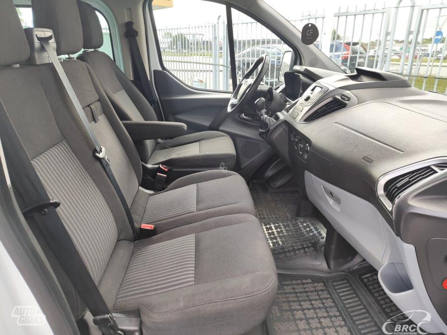 Balts Ford Transit Custom 2016 Avižieniai, ar dzinēja tilpumu 2.20 L un nobraukumu 272 tūkst. km par 11000 €, foto 8 vietnē AUTOMOTO.COM.LV