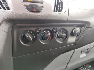 Balts Ford Transit Custom 2016 Avižieniai, ar dzinēja tilpumu 2.20 L un nobraukumu 272 tūkst. km par 11000 €, foto 23 vietnē AUTOMOTO.COM.LV