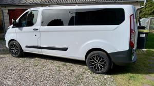 Balts Ford Transit Custom 2018 Mažeikiai, ar dzinēja tilpumu 2.00 L un nobraukumu 240 tūkst. km par 13900 €, foto 3 vietnē AUTOMOTO.COM.LV