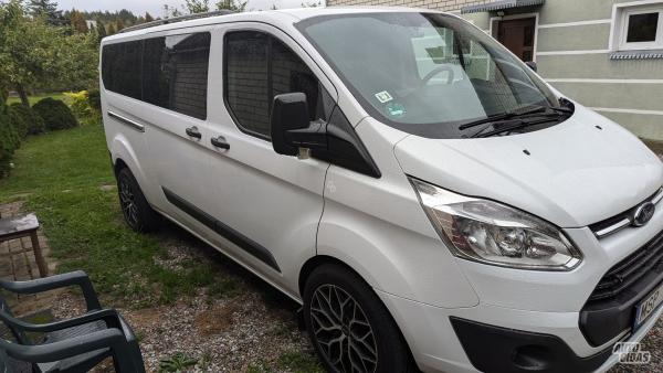 White Ford Transit Custom 2018 in Mazeikiai, with an engine capacity of 2.00 L and mileage of 240 thousand km for 13900 €, photo 3 on AUTOMOTO.COM.LV