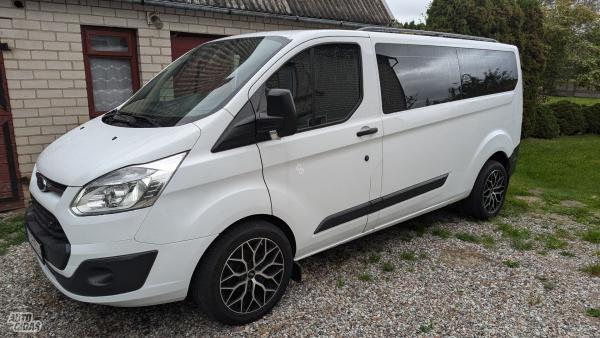 White Ford Transit Custom 2018 in Mazeikiai, with an engine capacity of 2.00 L and mileage of 240 thousand km for 13900 €, photo 4 on AUTOMOTO.COM.LV
