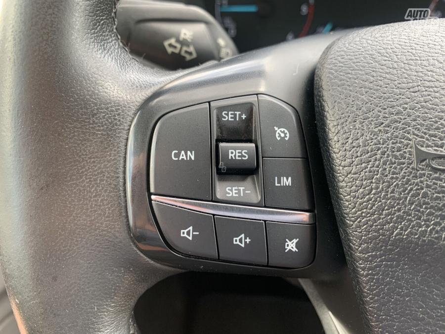 White Ford Transit Custom 2018 in Kaunas, with an engine capacity of 2.00 L and mileage of 192 thousand km for 17999 €, photo 22 on AUTOMOTO.COM.LV