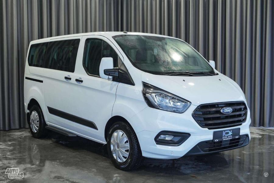 White Ford Transit Custom 2019 in Marijampole, with an engine capacity of 2.00 L and mileage of 142 thousand km for 13750 €, photo 1 on AUTOMOTO.COM.LV