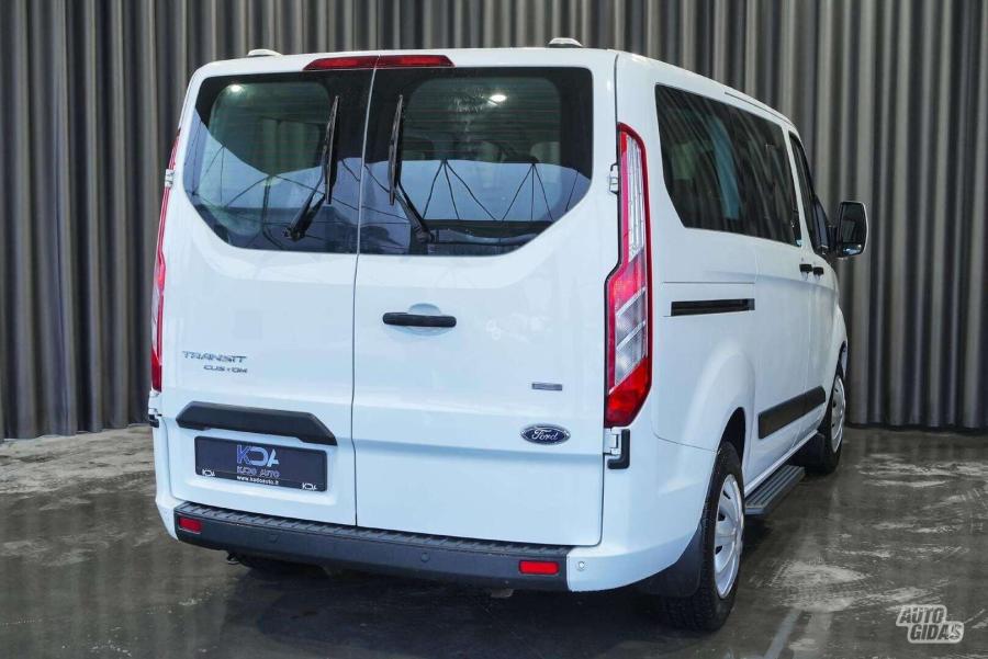 White Ford Transit Custom 2019 in Marijampole, with an engine capacity of 2.00 L and mileage of 142 thousand km for 13750 €, photo 10 on AUTOMOTO.COM.LV