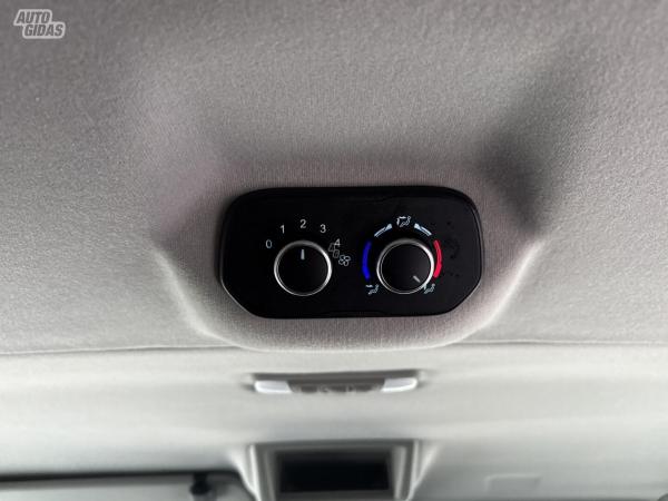 Balts Ford Transit Custom 2023 Viļņa, ar dzinēja tilpumu 2.00 L un nobraukumu 132 tūkst. km par 25500 €, foto  vietnē AUTOMOTO.COM.LV