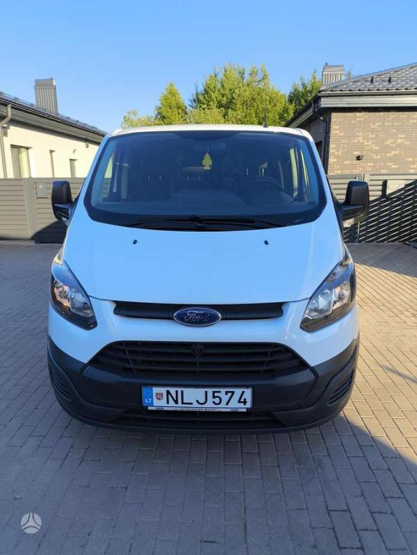 White Ford Transit Custom 2015 in Kaunas, with an engine capacity of 2.20 L and mileage of 216 thousand km for 9800 €, photo 6 on AUTOMOTO.COM.LV