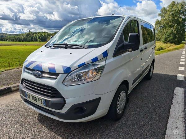 Ford Transit Custom 2015 Tauragė vietnē Balts Ford Transit Custom 2015 Tauragė, ar dzinēja tilpumu 2.20 L un nobraukumu 450 tūkst. km par 5800 €, foto 6 vietnē AUTOMOTO.COM.LV