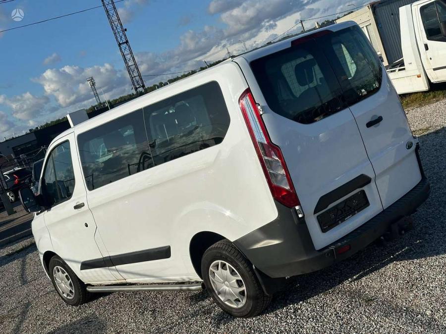 Balts Ford Transit Custom 2017 Kauņa, ar dzinēja tilpumu 2.00 L un nobraukumu 360 tūkst. km par 8350 €, foto 3 vietnē AUTOMOTO.COM.LV