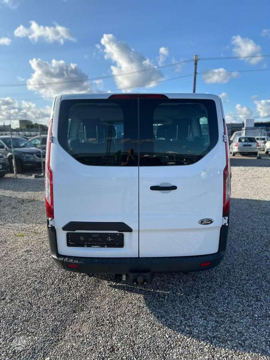 Balts Ford Transit Custom 2017 Kauņa, ar dzinēja tilpumu 2.00 L un nobraukumu 360 tūkst. km par 8350 €, foto 5 vietnē AUTOMOTO.COM.LV